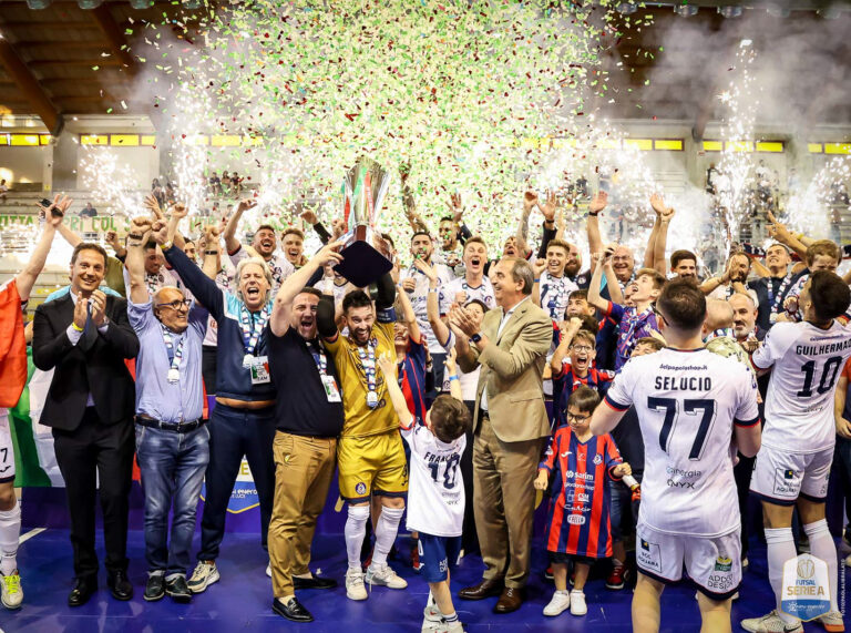 La Feldi porta il primo scudetto in Campania: Eboli campione d'Italia ...
